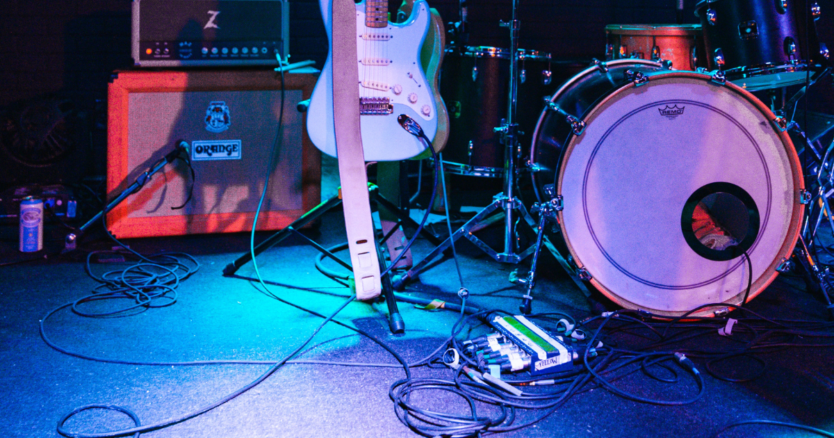 How to Roll a Microphone Cable — Pro Audio Files